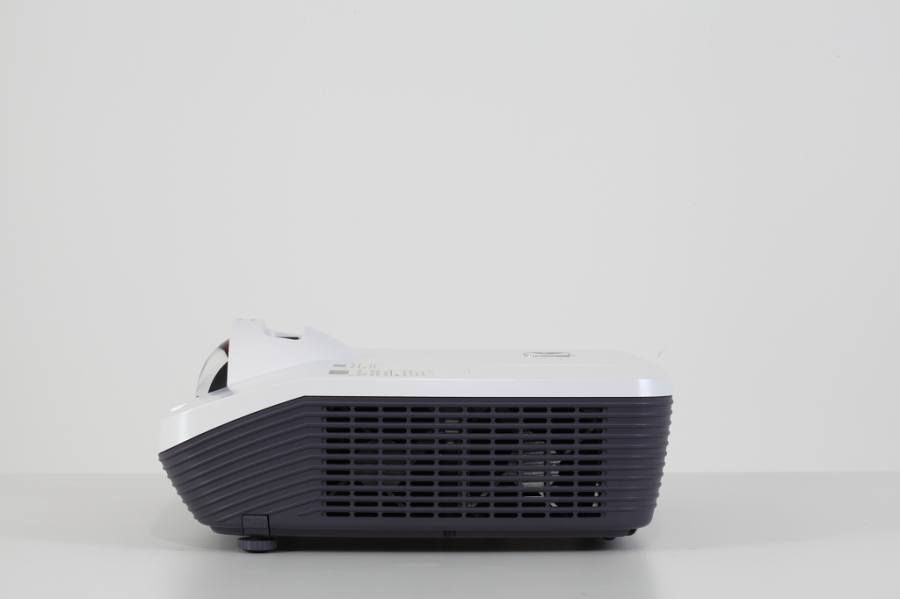 LC-WAU200 HD Widescreen Projector | EIKI Projectors