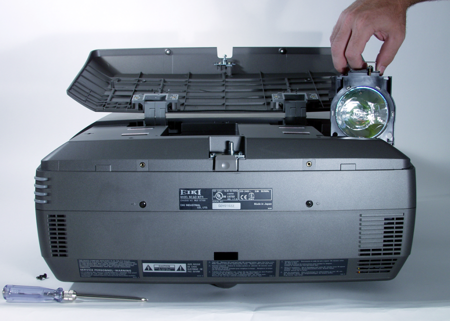 LC-XT3 LCD Projector | EIKI Projectors